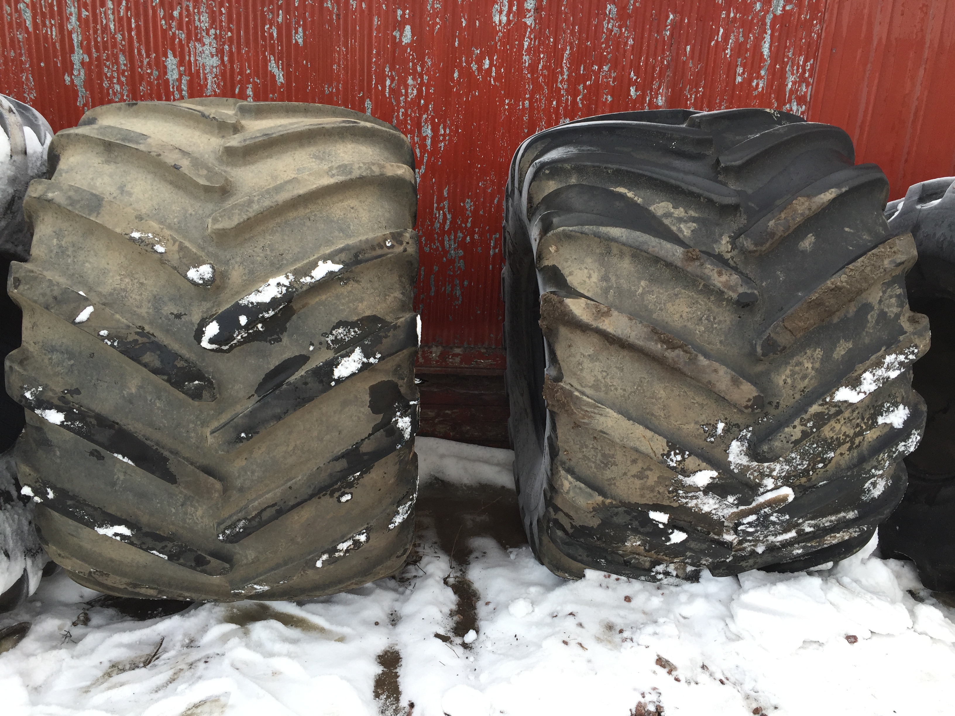 Kappenman Farms: Terra Gator and Floater Tires